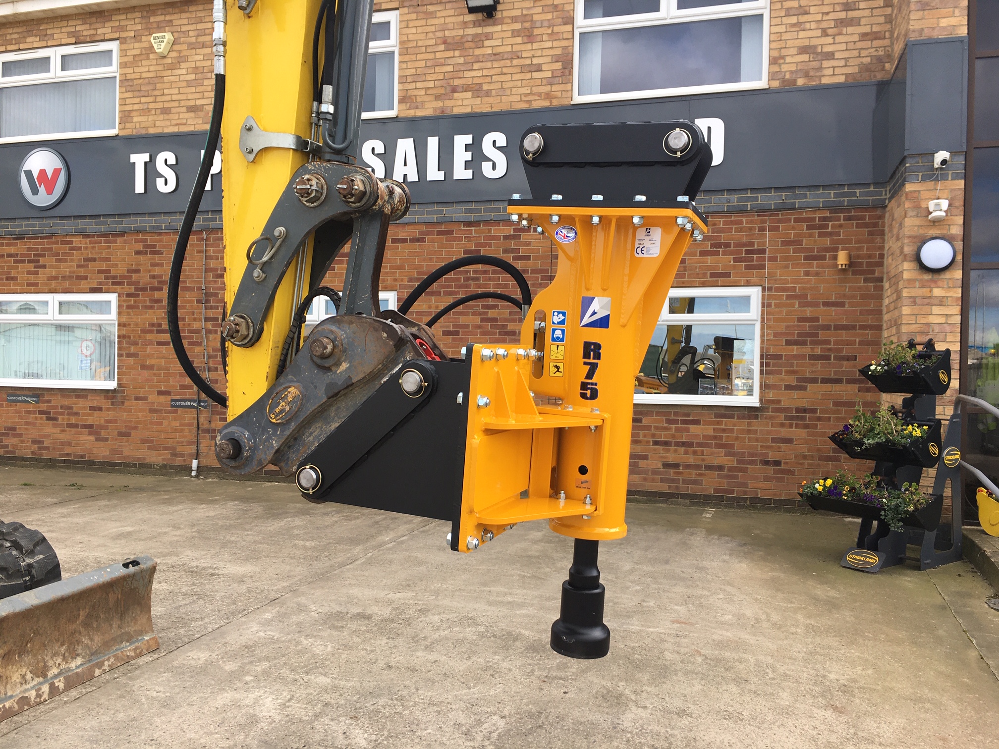 Tim Gibson Ltd invests in a 2017 Wacker Neuson ET90 excavator with a ...